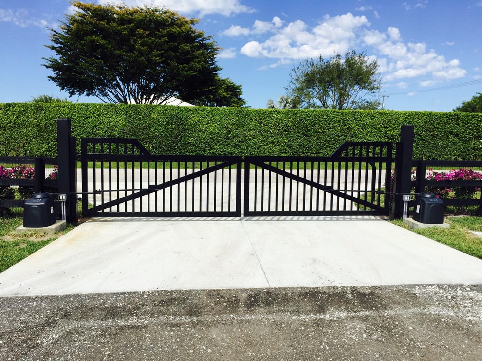 Gates - Modern - Landscape - Miami - by JC Iron Ornamental Work Inc ...
