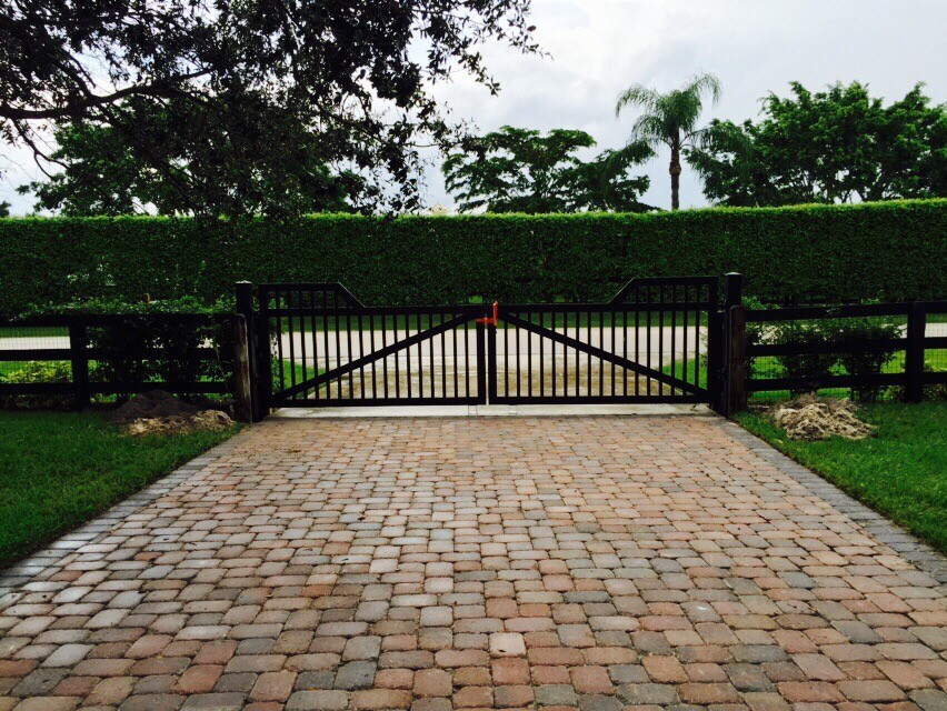 Gates - Modern - Landscape - Miami - by JC Iron Ornamental Work Inc ...