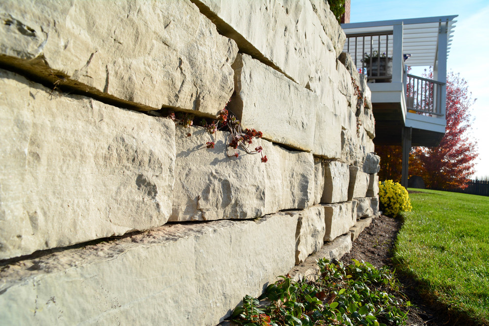 Geneva Retainer Wall Landscaping - Traditional - Landscape - Chicago ...