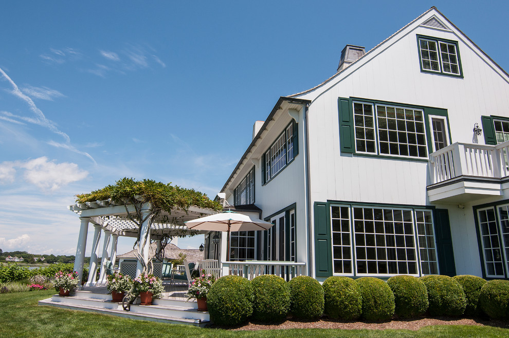 Georgica Pond Estate, East Hampton - Traditional - Landscape - New York ...