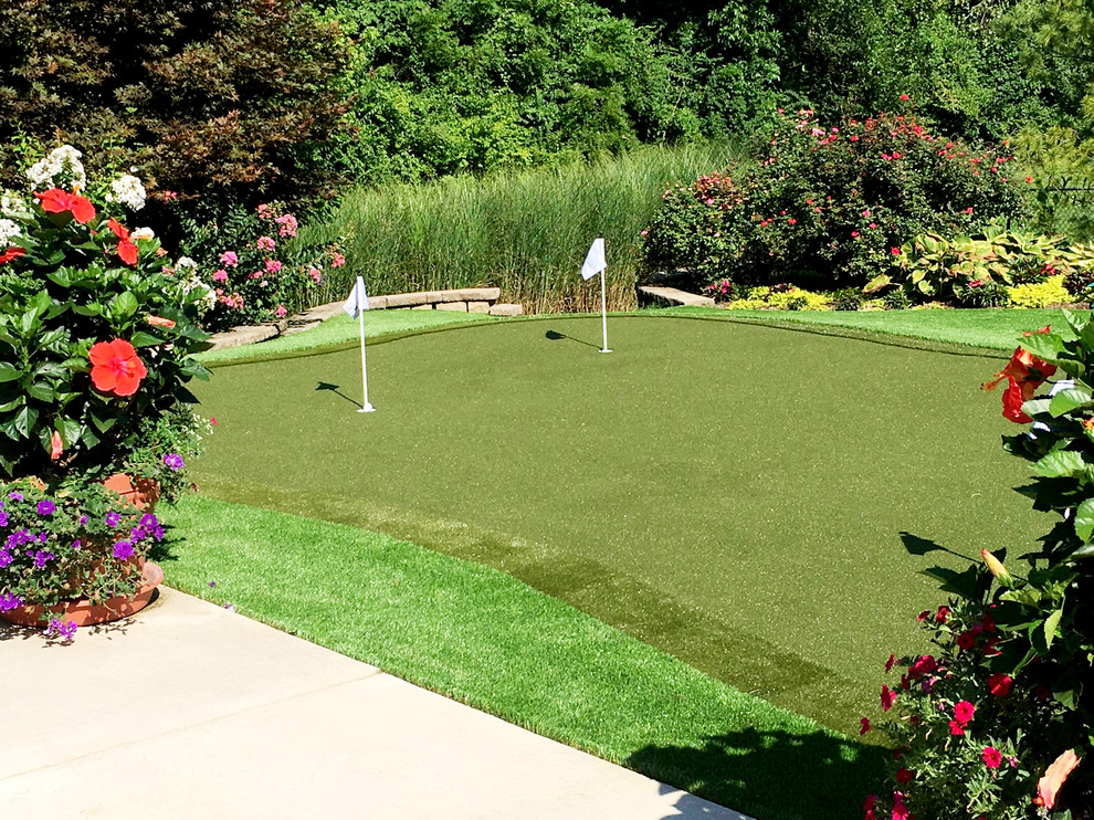Golf and Putting Greens with Artificial Grass - Traditional - Landscape ...