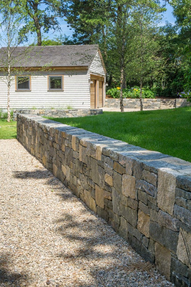 Granite Retaining Wall and Gravel Walkway Landscape Design ...