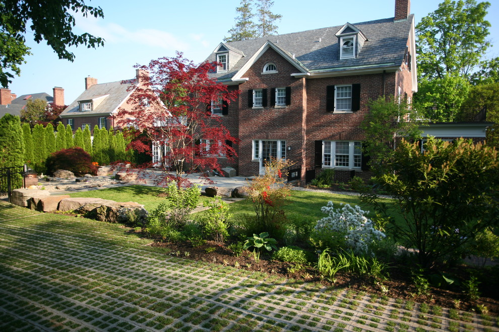 Green Driveway - Traditional - Landscape - Baltimore - by European ...