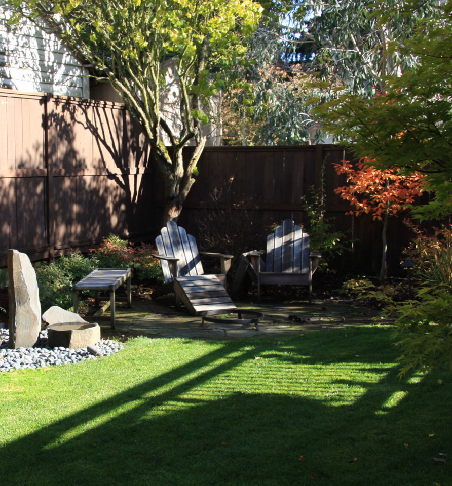 Green Lake- small space garden - Traditional - Landscape - Seattle - by ...
