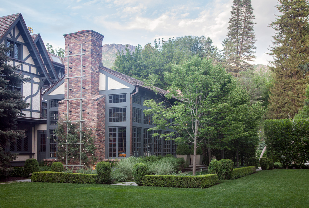 Hedges And Creeping Roses - Traditional - Landscape - Salt Lake City ...