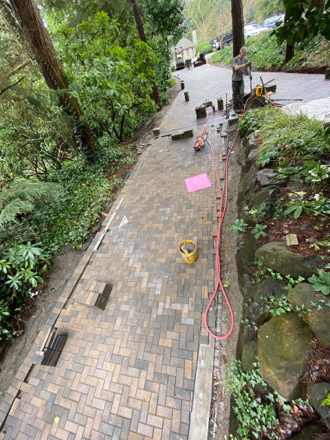 Holland Paver Driveway - Garten - Seattle - von DREAMSCAPES Landscape ...