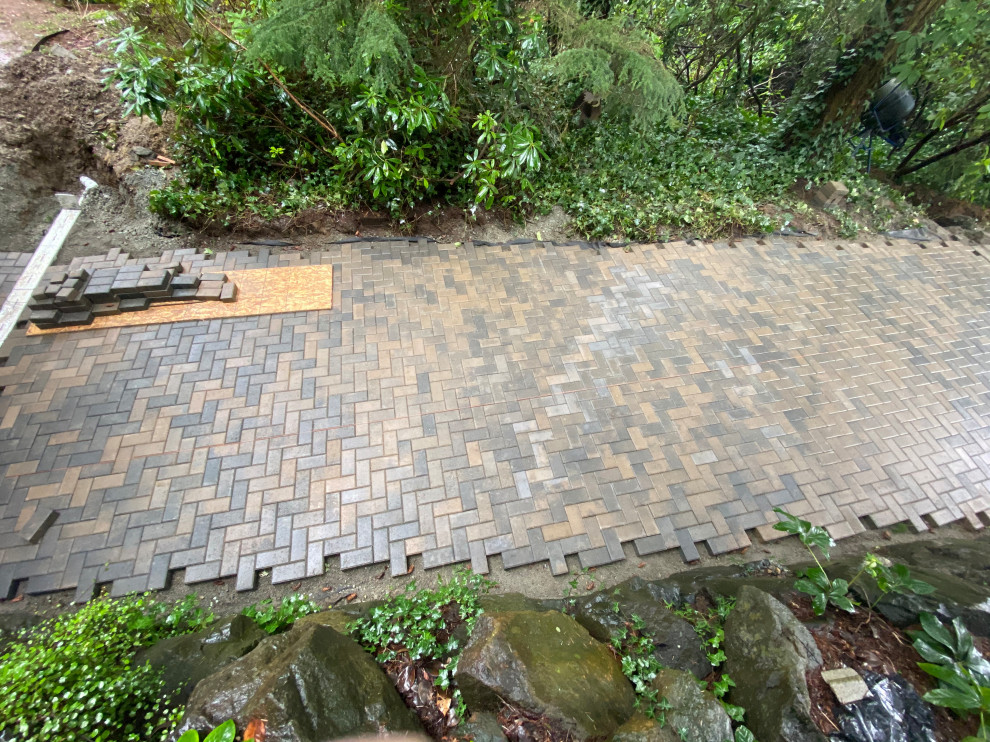 Holland Paver Driveway - Jardin - Seattle - par DREAMSCAPES Landscape ...