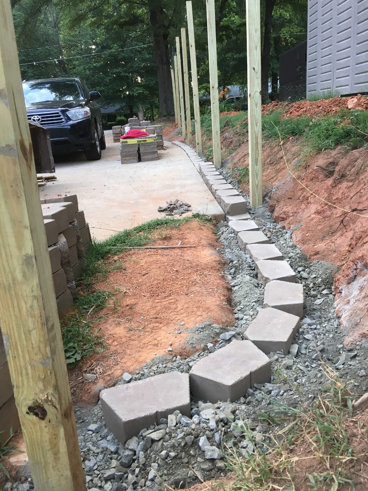 Horizontal Fence with Retaining Wall - Traditional - Garden - Charlotte ...