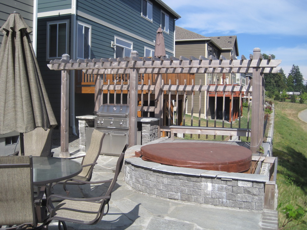 Hot tub & outdoor BBQ - Landscape - Seattle - by PUGET SOUND ...