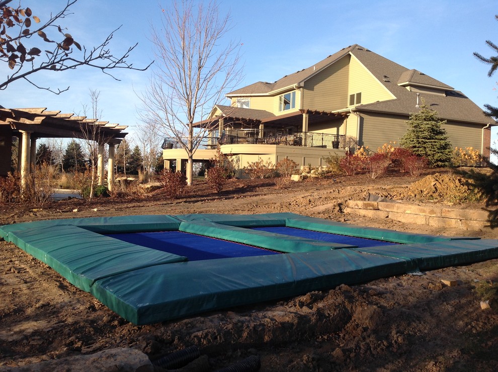 In Ground 7'x14' Twin Trampoline Installation - Transitional ...