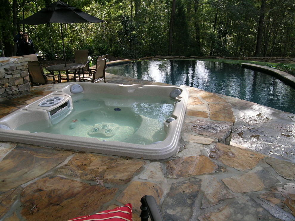Integrated spa and vanishing edge pool - Traditional - Pool - Atlanta ...