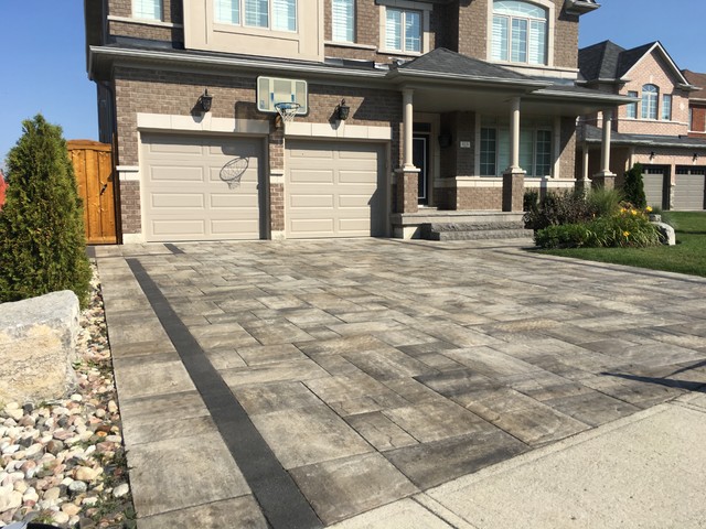 Interlocking Stone Driveway and Flagstone Porch in Aurora - Moderne - Jardin - Toronto - par ...
