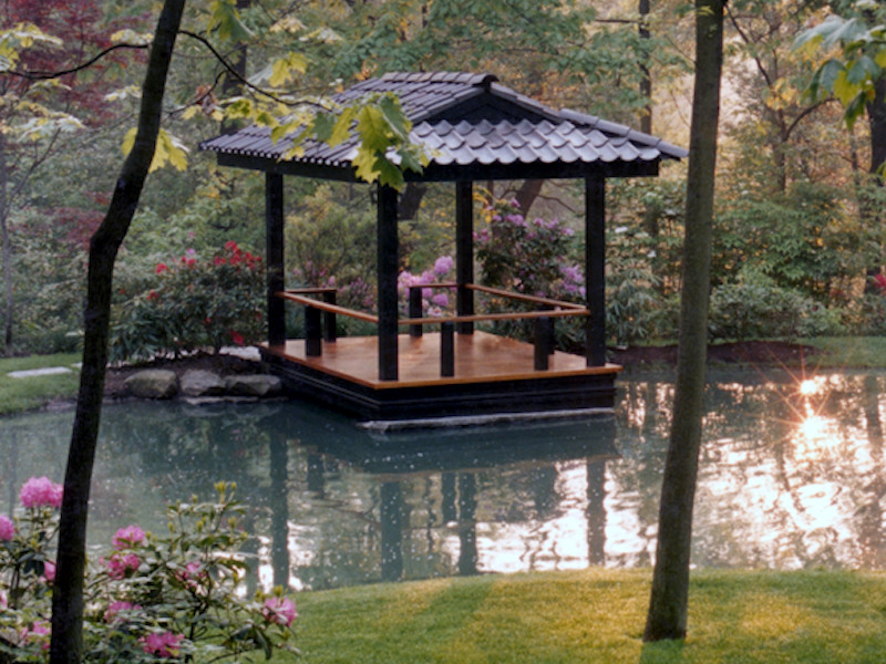 Intimate waterfront deck inspired by Japanese pagoda design ...