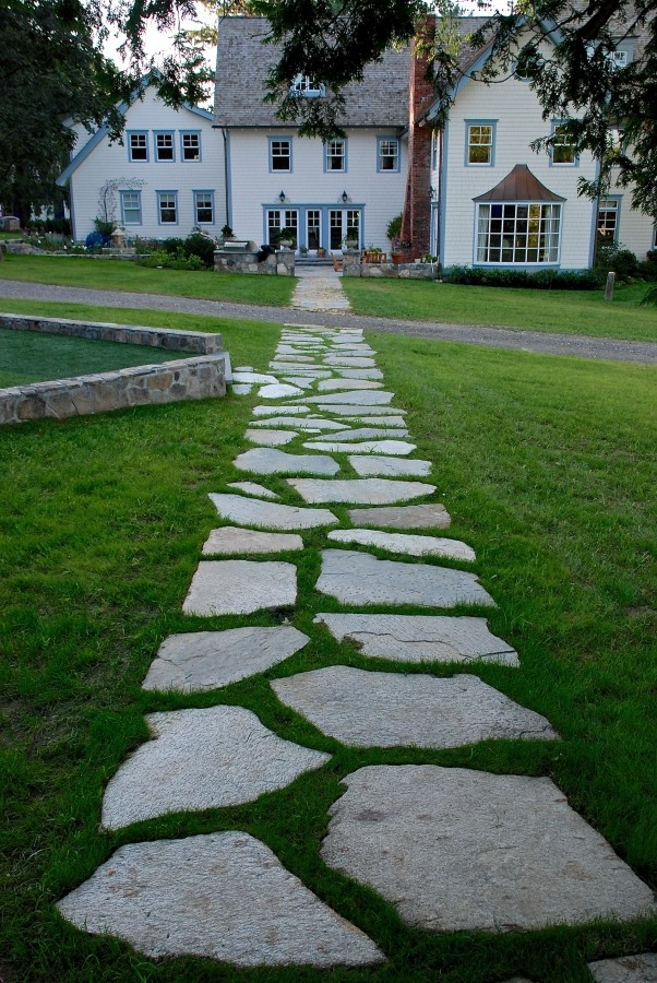 Irregular Granite Walkway with Grass Joints From Pool To House ...