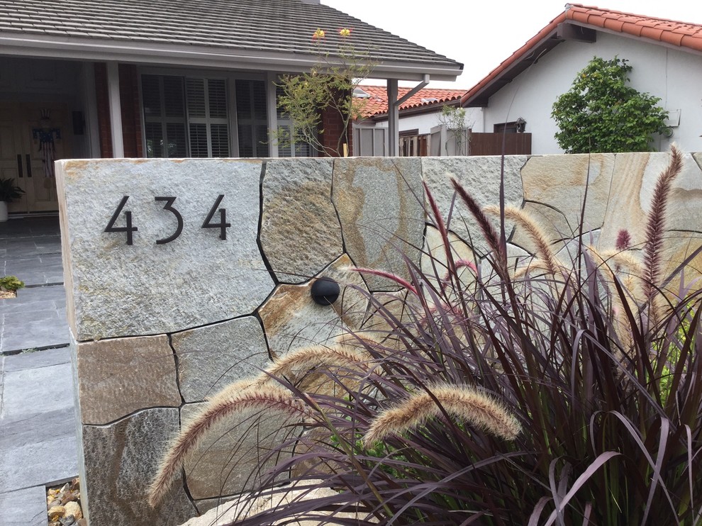Japanese Zen Garden Backyard with Fountain and Patio - Asian ...