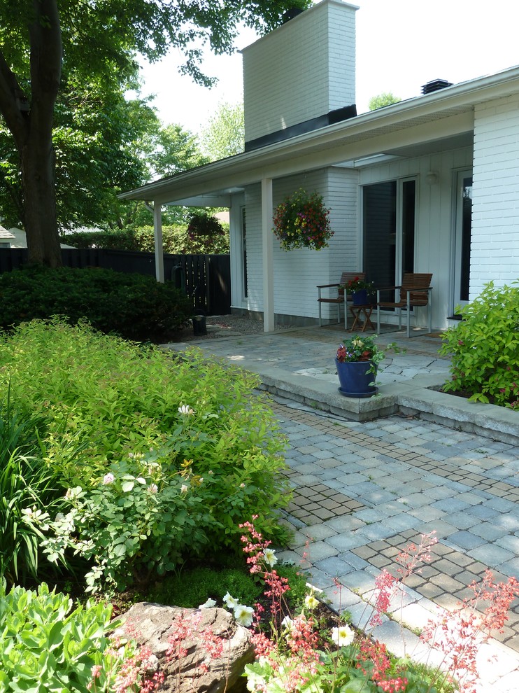 Kings Grove Front Yard Landscape - Contemporary - Landscape - Ottawa - by Studio 853 design | Houzz