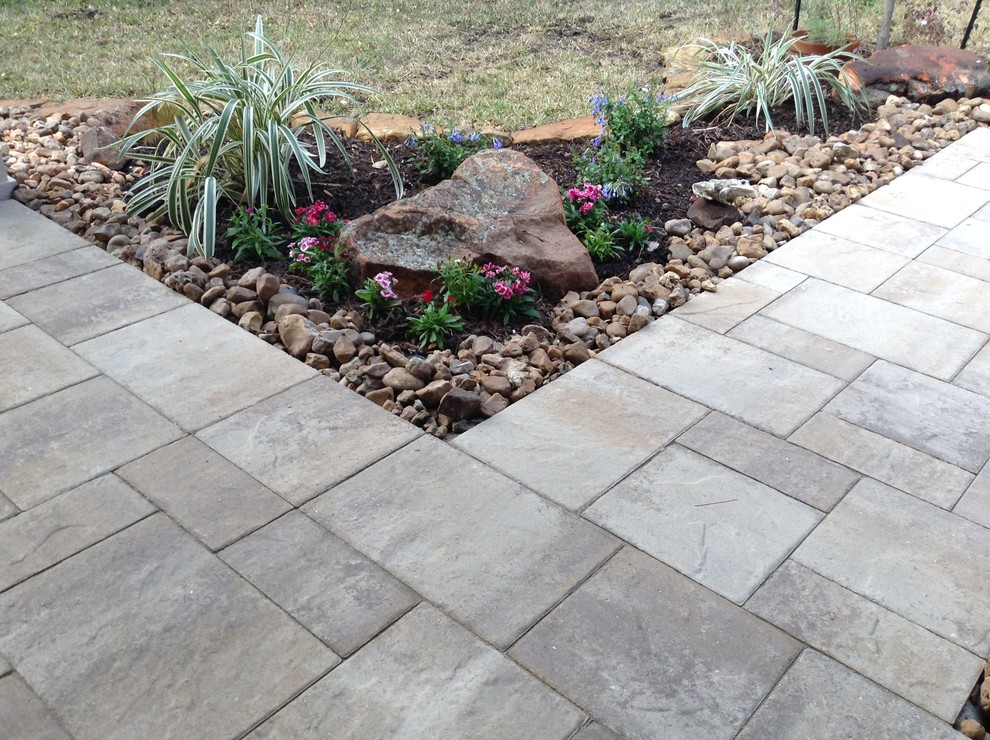 Lafitt Patio Slab Overlay & Walkway - Modern - Landscape - Houston - by ...