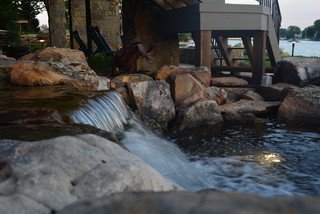 Lakeside Entertainment Space, Water Feature, and Catwalk - Modern ...