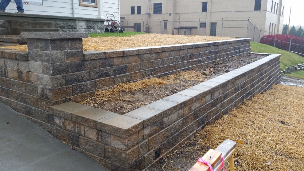 Landscape block retaining wall - Traditional - Landscape - Cleveland ...