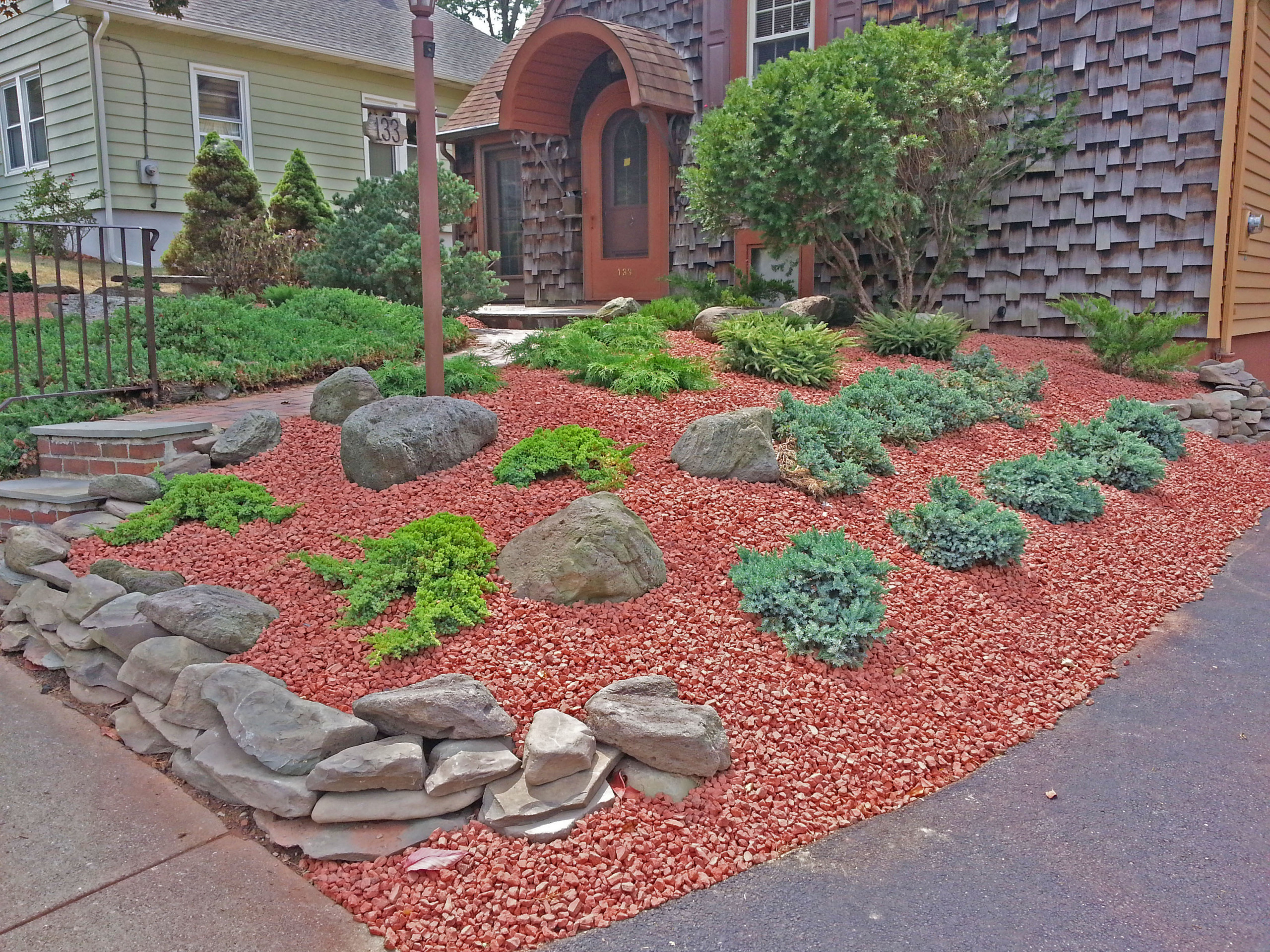 Red Landscaping Pebbles 10 Types Of Landscaping Rocks Everyone Should
