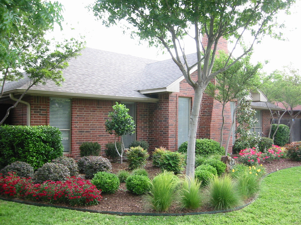 Landscaping Dallas - Traditional - Landscape - Dallas - by Backyard ...