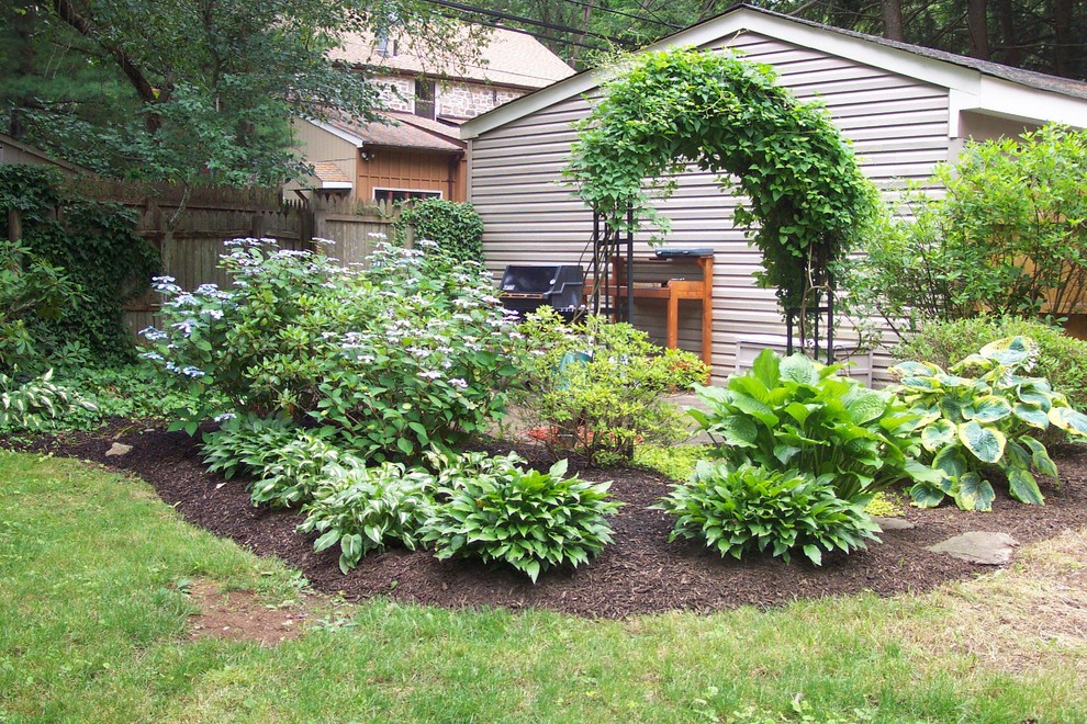 Landscaping - Garden - Philadelphia - by STONY BROOK GARDENS | Houzz UK