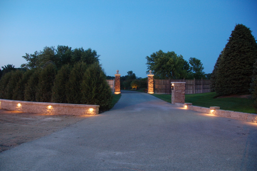 Lighting Gate Entrance To Private Estate - Traditional - Landscape ...