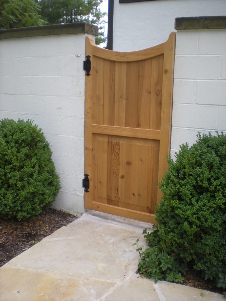 Lone Pine Gate and Wall - Traditional - Landscape - Detroit - by ...