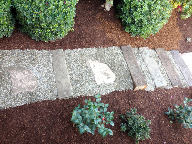 Low-Maintenance Landscape--Walkway & Drought-tolerant Shrubs & Plants ...
