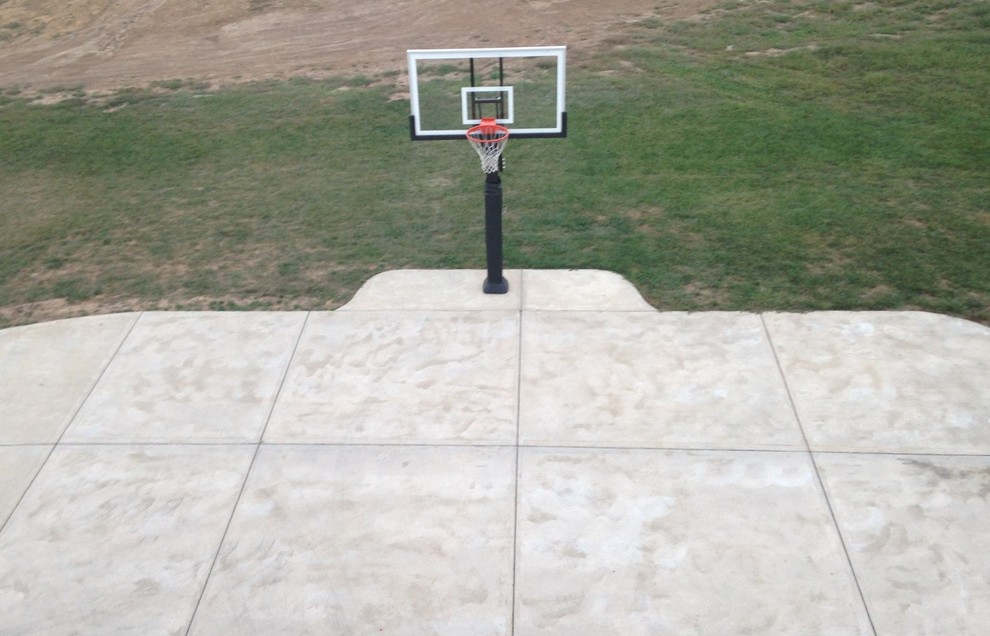 Maria T's Pro Dunk Platinum Basketball System on a 47x30 in Union, MO ...