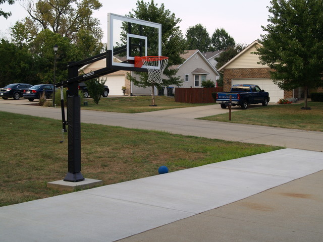 Mark Y's Pro Dunk Gold Basketball System on a 50x24 in Columbia, IL ...