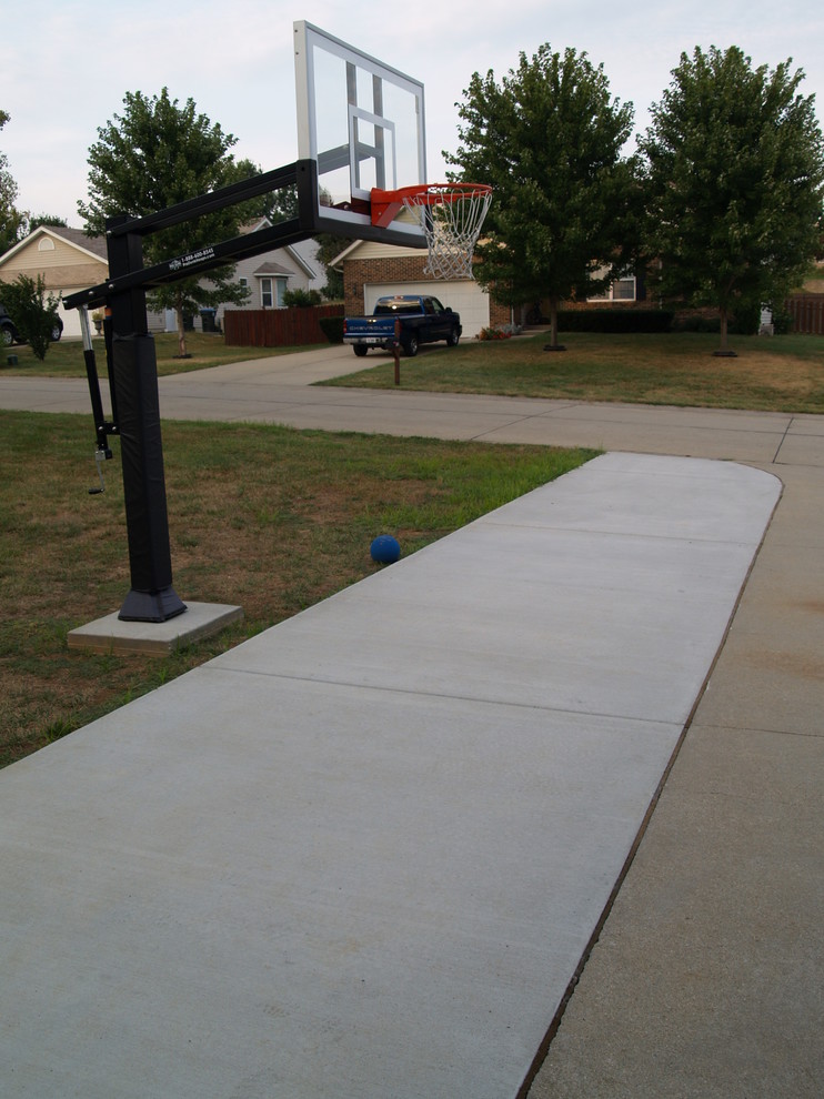 Mark Y's Pro Dunk Gold Basketball System on a 50x24 in Columbia, IL ...
