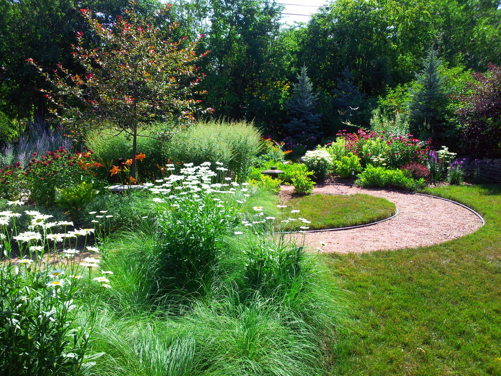 Menomonee River Parkway Oasis - Traditional - Landscape - Milwaukee ...