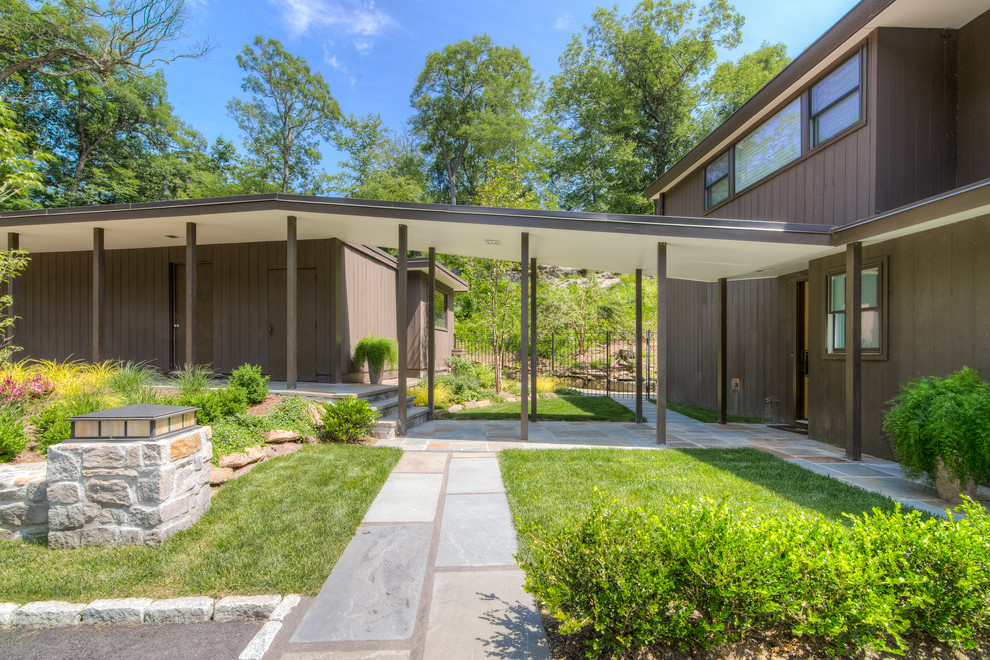 Mid-Century Architecture With Beautiful Landscaping - Midcentury ...