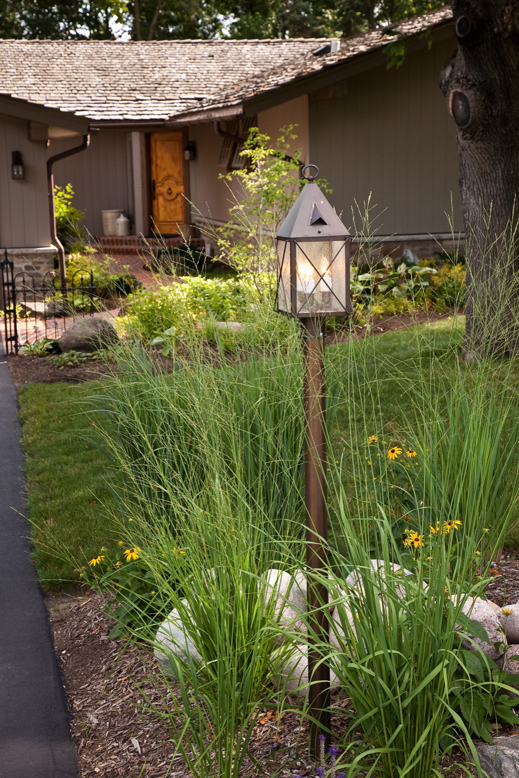 Landscaping Around Lamp Post Ideas At Jean Shinn Blog Landscaping Around Lamp Post Ideas At Jean Shinn Blog