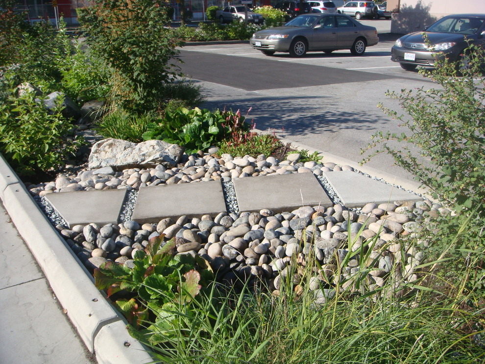 Ministry of Housing LEED Gold Building Landscape - Contemporary ...