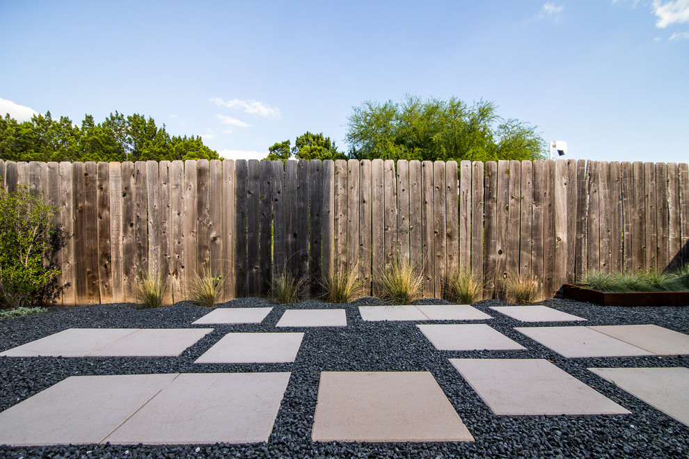 Modern Family Entertaining Space - Modern - Landscape - Austin - by ...