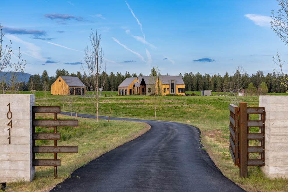 Modern Farmhouse - Farmhouse - Landscape - by PLACE Landscape ...