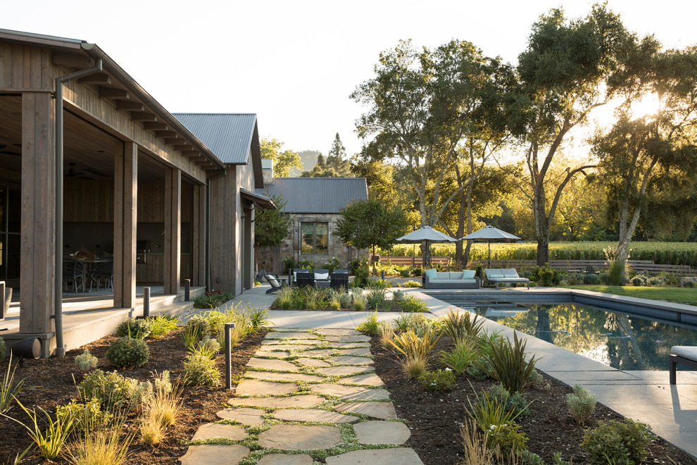 Modern Farmhouse - Farmhouse - Landscape - San Francisco - by Strata ...
