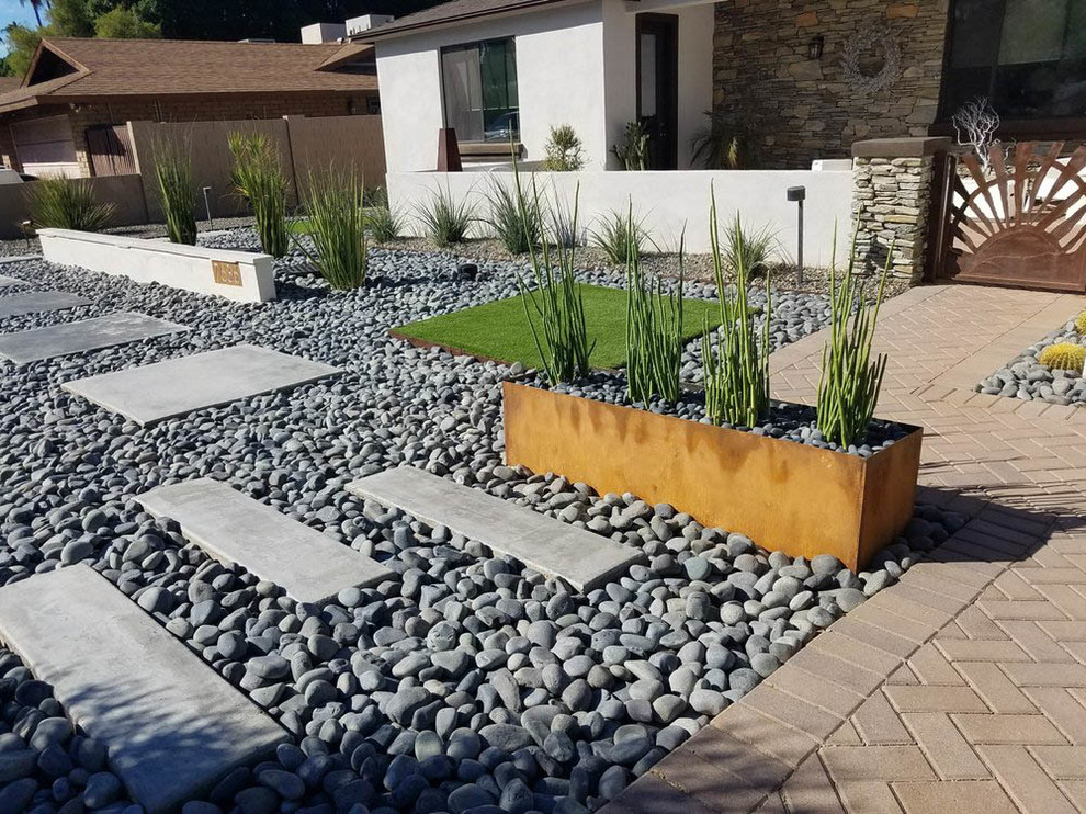 Modern Front YArd - Landscape - Phoenix - by Envirogreen Landscape ...