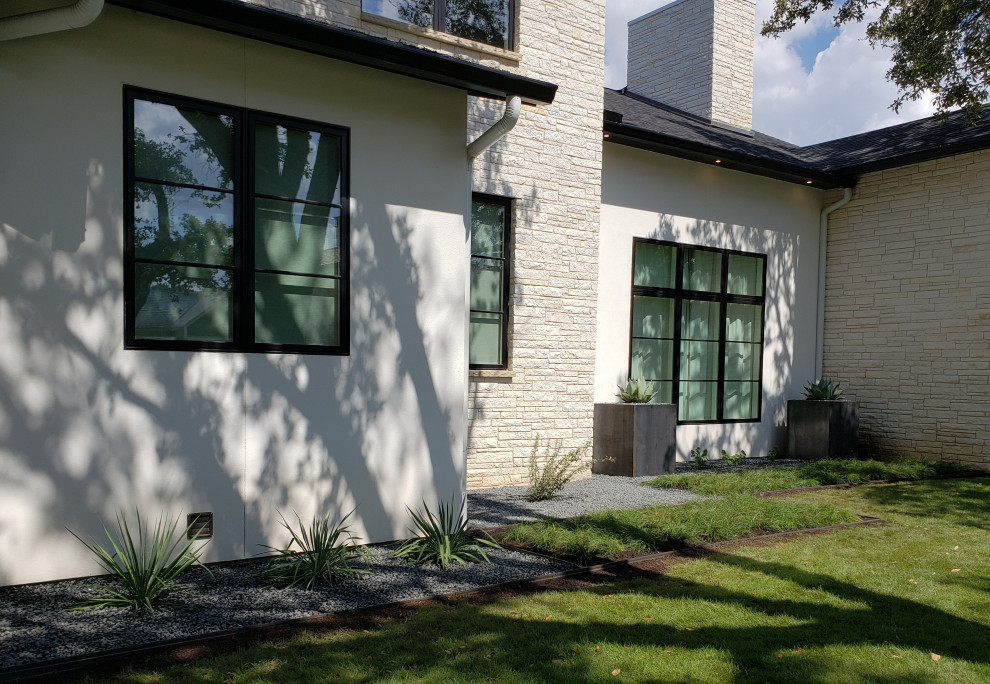 Modern front yard - Modern - Landscape - Dallas - by Happy Gardens | Houzz