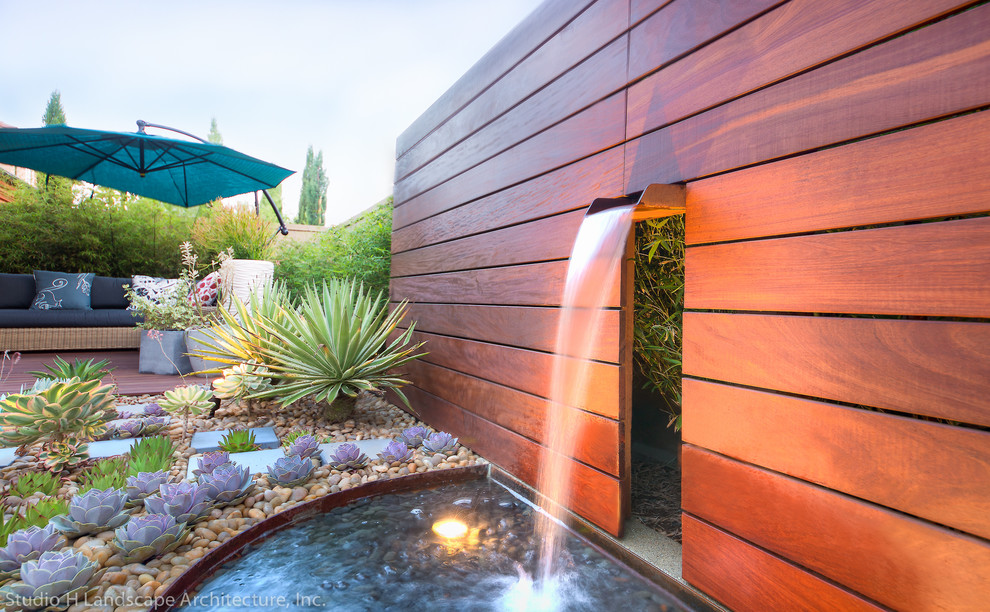 Modern Minimalistic Water Feature - Contemporary - Landscape - Orange ...