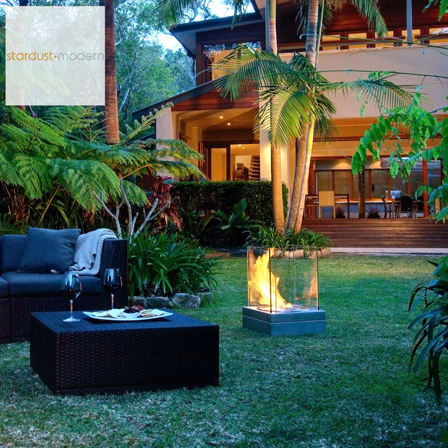 Modern Outdoor Landscape & Patio Design with EcoSmart Mini T Outdoor ...