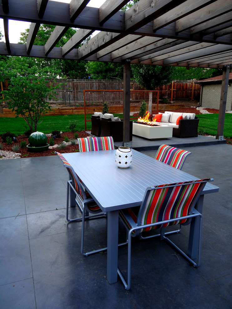 Modern Outdoor Patio and Dining Space - Modern - Patio - Denver - by ...