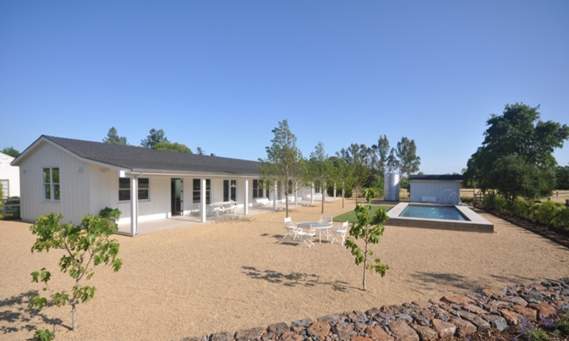 Modern Ranch House Design by Nicholas Lee - Contemporary - Landscape ...