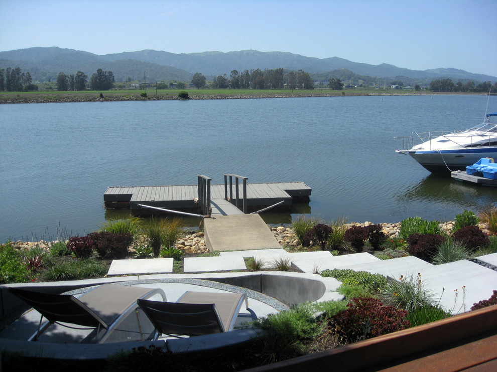 Modern Water-Side Landscape Remodel - Northern California ...
