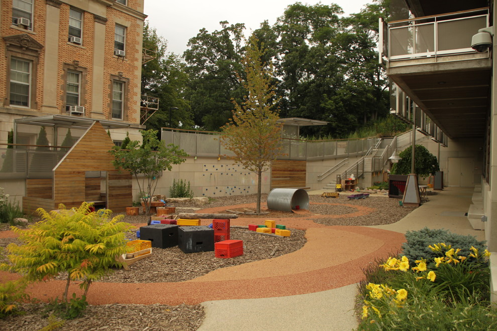 Moveable and Fixed Objects Provide Structured Spaces and Flexibility ...