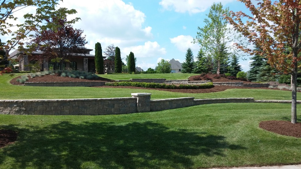 Mulch - Contemporain - Jardin - Détroit - par Design One Landscaping ...