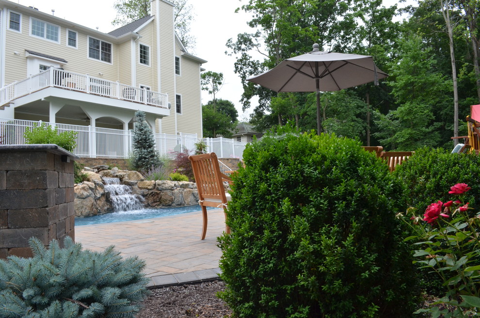 Multi-level Outdoor Space for the Entire Family - Modern - Landscape ...