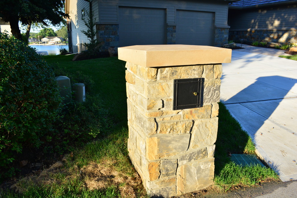 Boulder Designs Mailbox